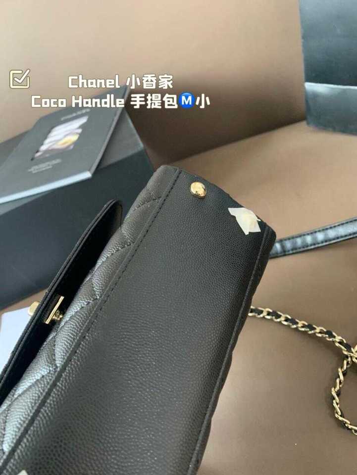 Сумки на плечо сумка для подмышек Chanel Coco Handle Selzburg: женская ...