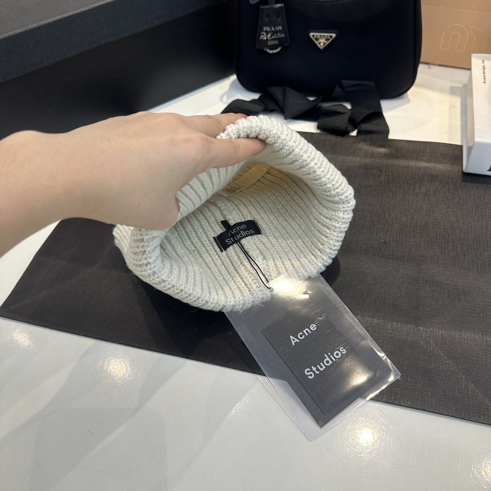 Вязаные эластичные однотонные шапки Acne Bini Hat Studios, осень/зима ...